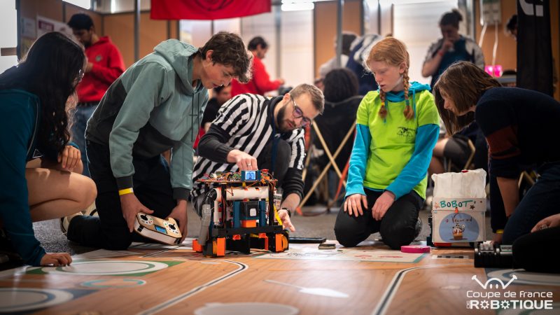 La Coupe de France de Robotique : Une compétition féroce et exaltante ...